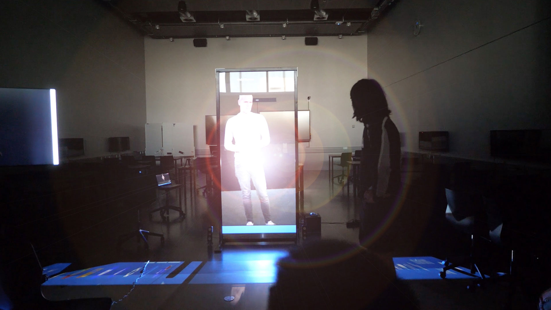 Holographic projection » NewMedia Centre
